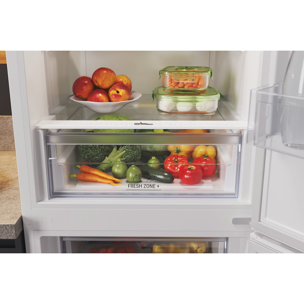 Hotpoint HTFC850TI1W1 Freestanding Fridge Freezer | Modern Living
